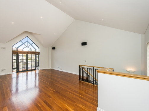 Waterfront East Perth – Living at it’s absolute finest ! – Ellis Corporate