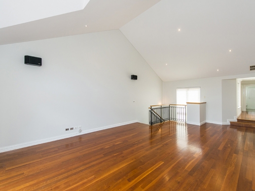 Waterfront East Perth – Living at it’s absolute finest ! – Ellis Corporate