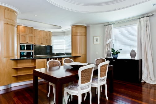 Executive apartment in one of the most iconic buildings on Mount Street ...